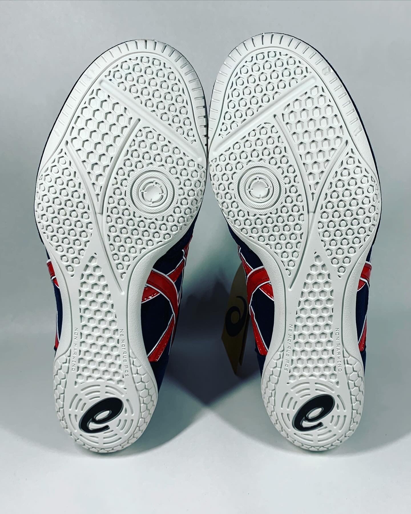 Russian ExEos (White Laces) – Iron Threads